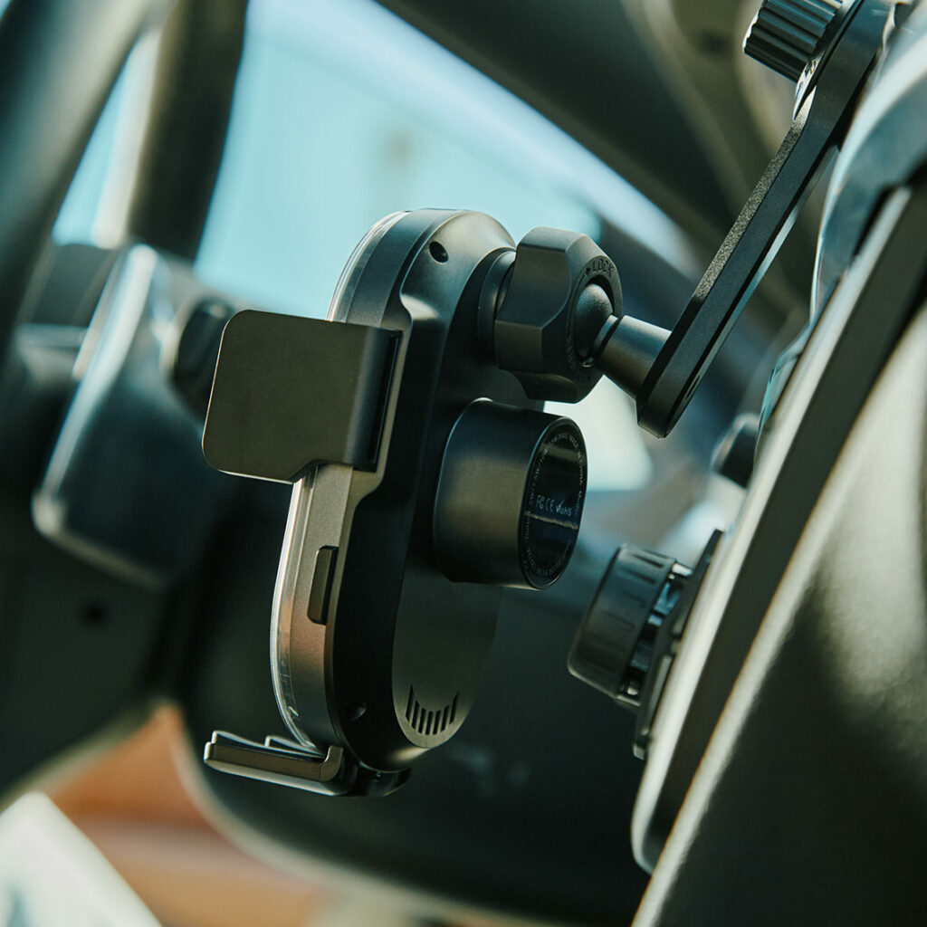 X2 Auto Adjusting Wireless Mount - CARMOUNT